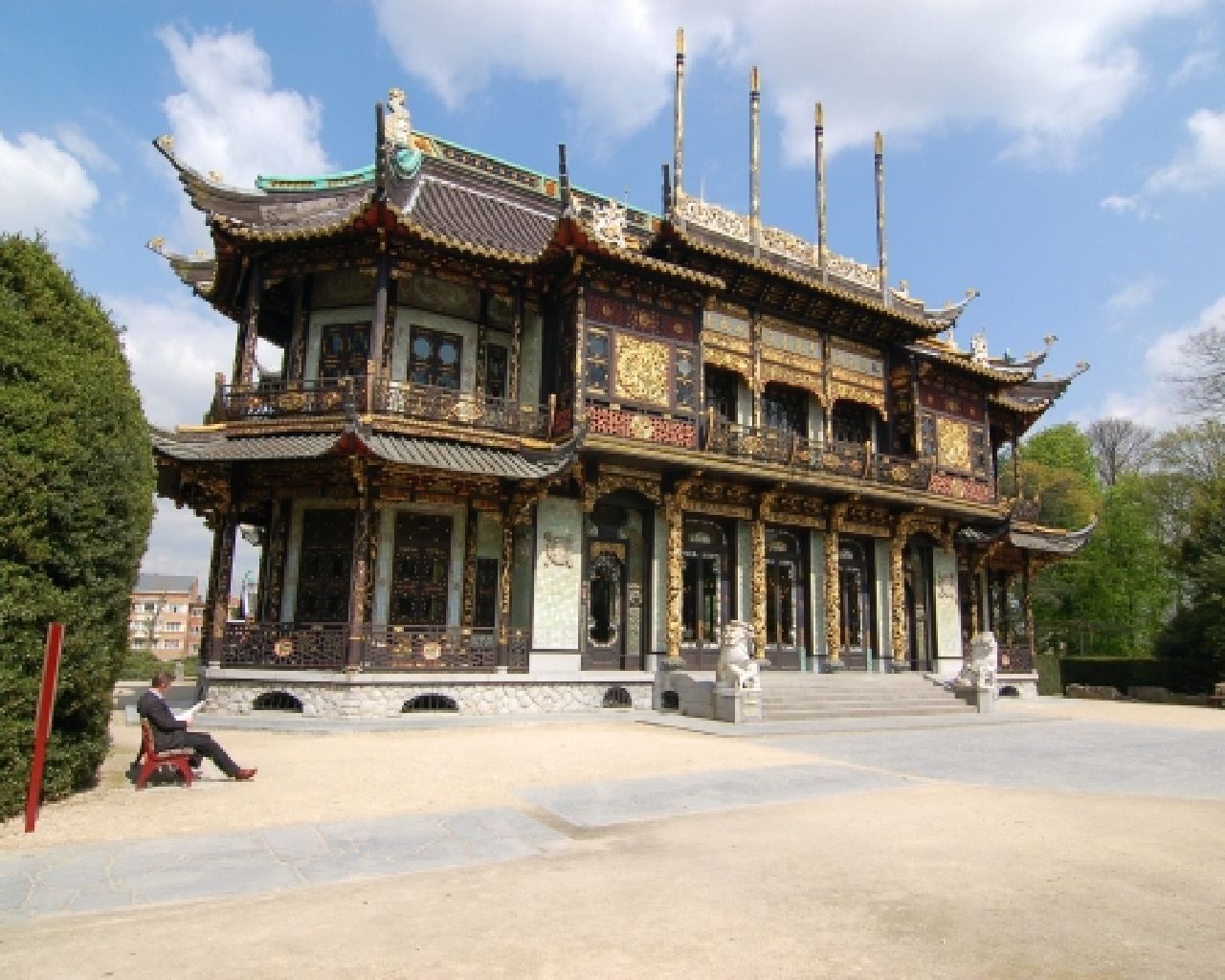 Monuments and architecture Pavillon Chinois at City of Brussels ...
