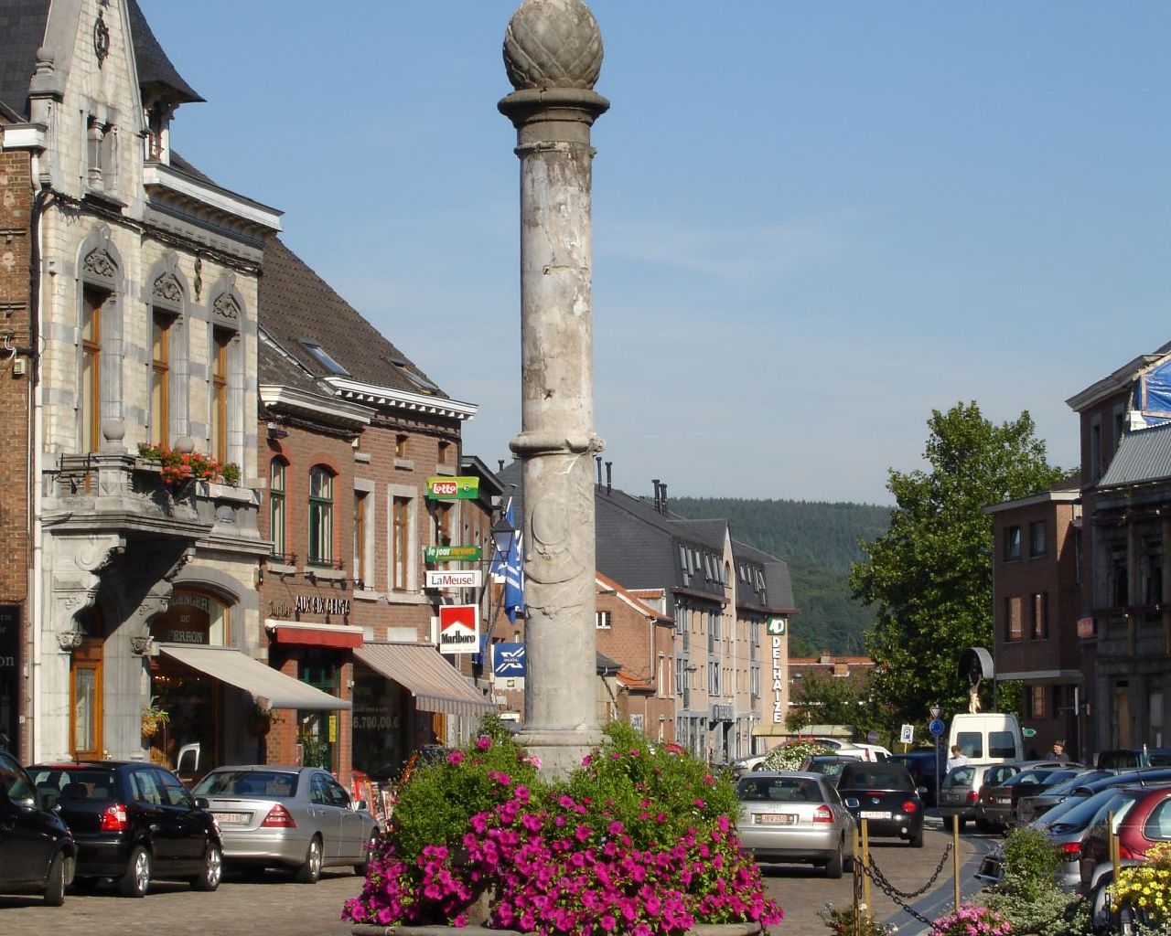 Monumentos y arquitectura the perron en Theux - Puntos notables - SityTrail