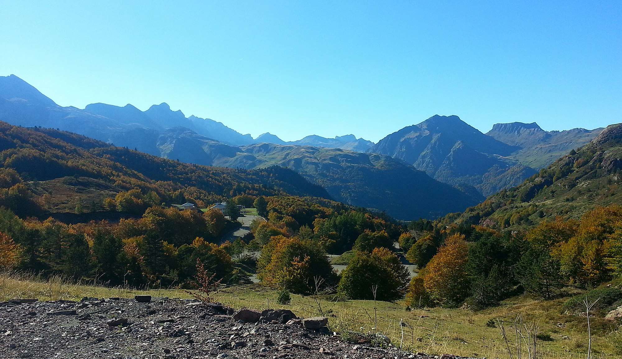 Randonnée A pied à Urdos: Sentier de Peyranère au Refuge de Larry PNP ...