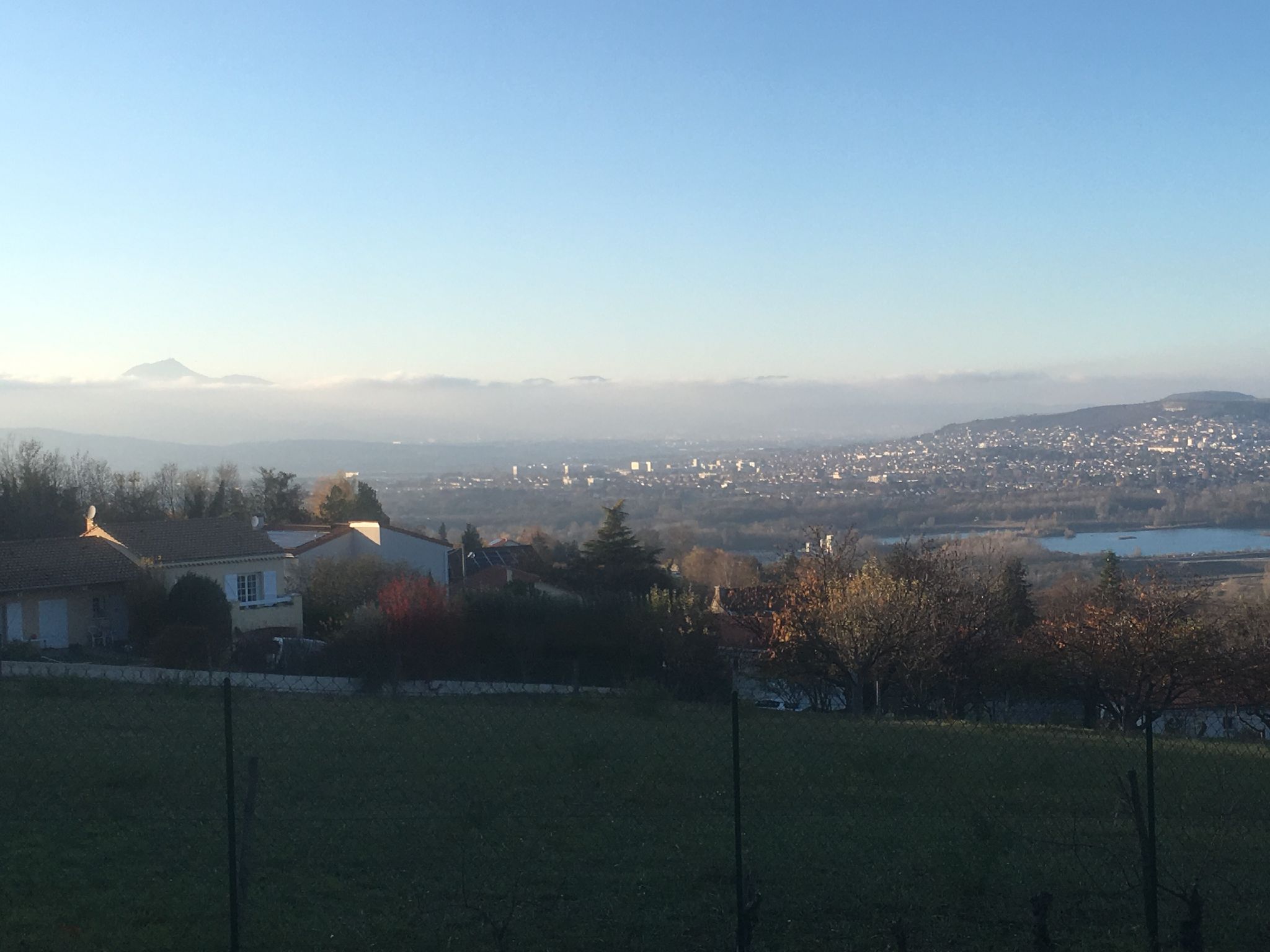 Randonnée Marche à Mirefleurs: Mirefleurs - SityTrail