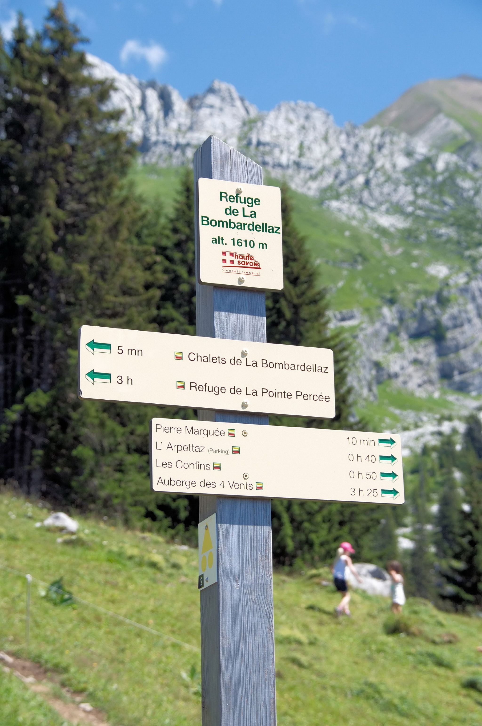 Randonnée Marche à LA CLUSAZ: Le Lac de Tardevant - SityTrail